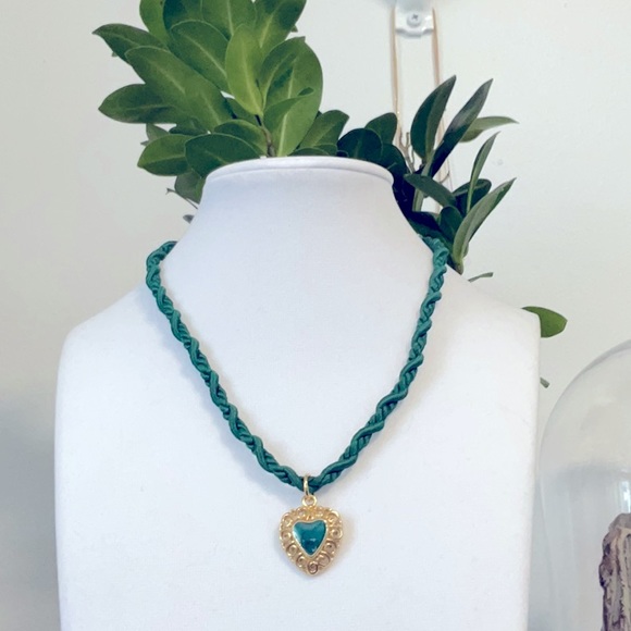Jewelry | Vintage Green Enamel Heart Charmed Parfois Rope Necklace ...